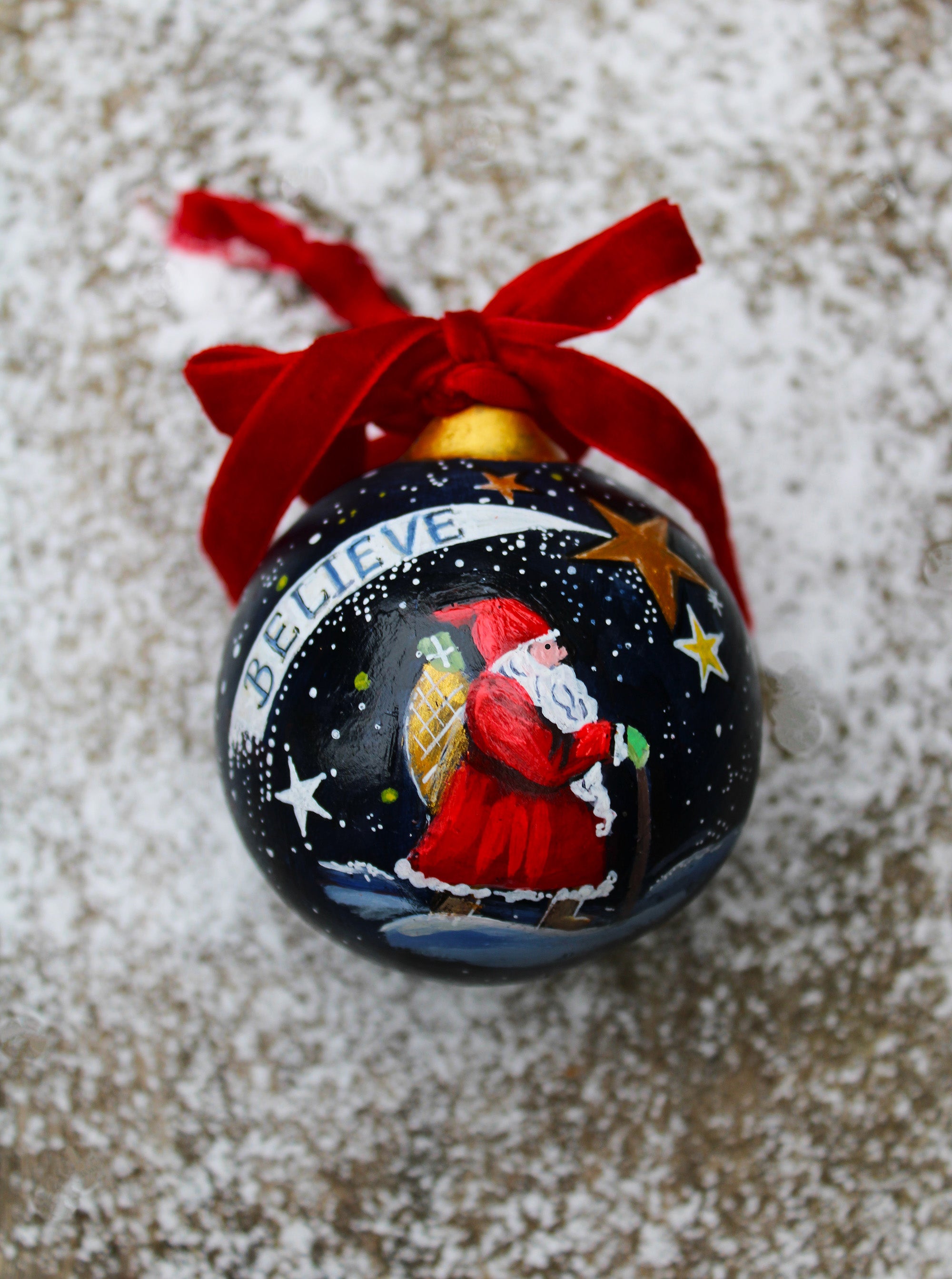 BAUBLES – Amy Swann